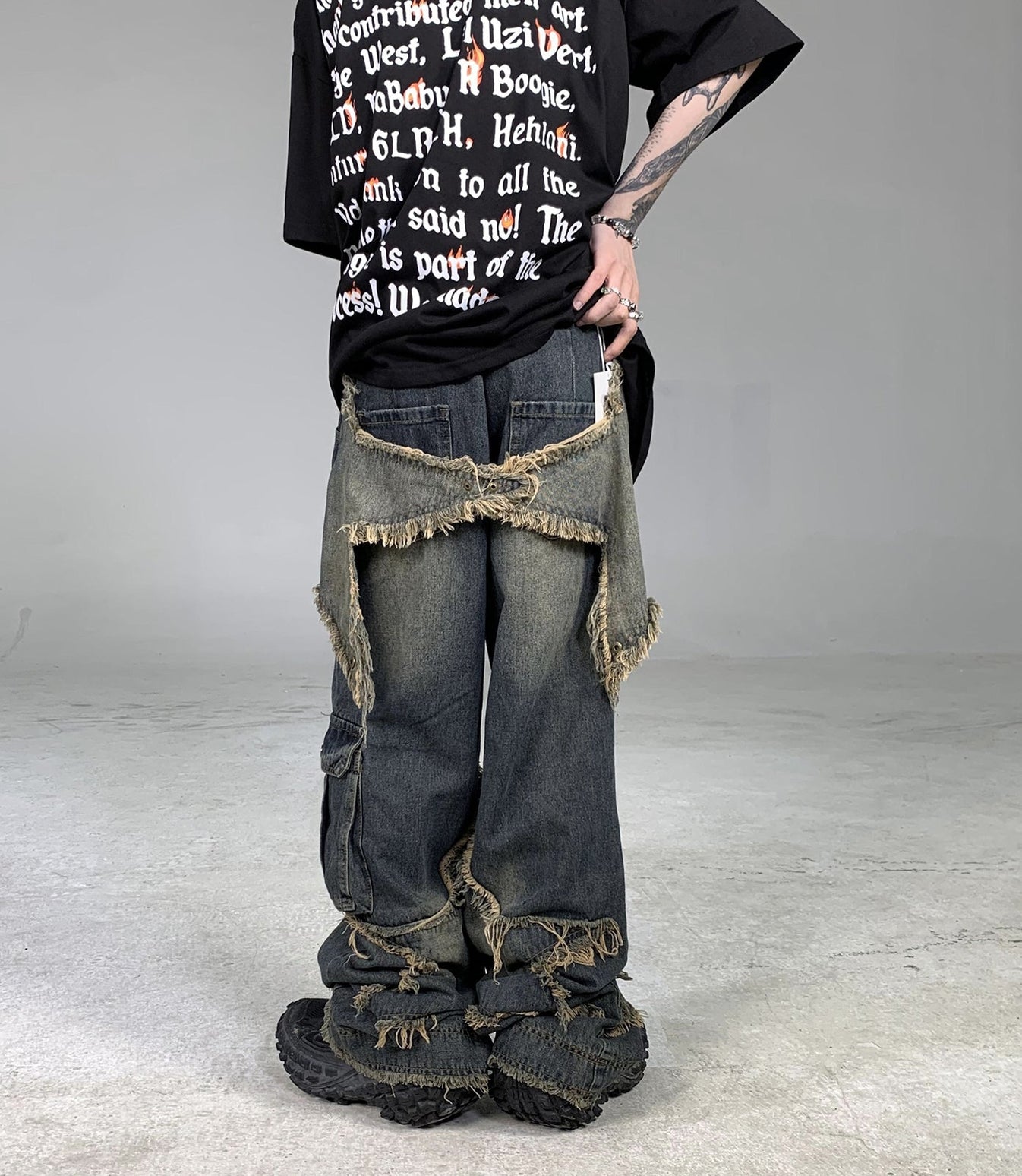 Pentagram Raw-edge Washed Denim Jeans WN1534 – WONDER NOAH